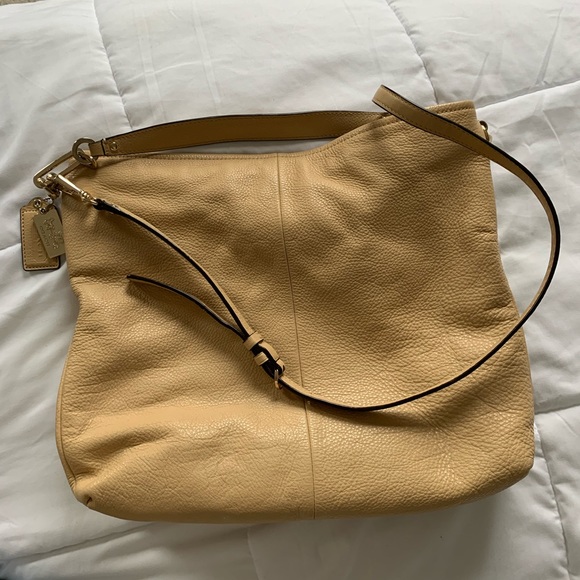 Coach | Bags | Coach Madison Pebbled Leather Hobo Convertible Bag ...